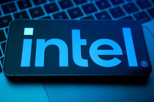 Alphabet Orders Three Million AI Chips from Intel | IUX24